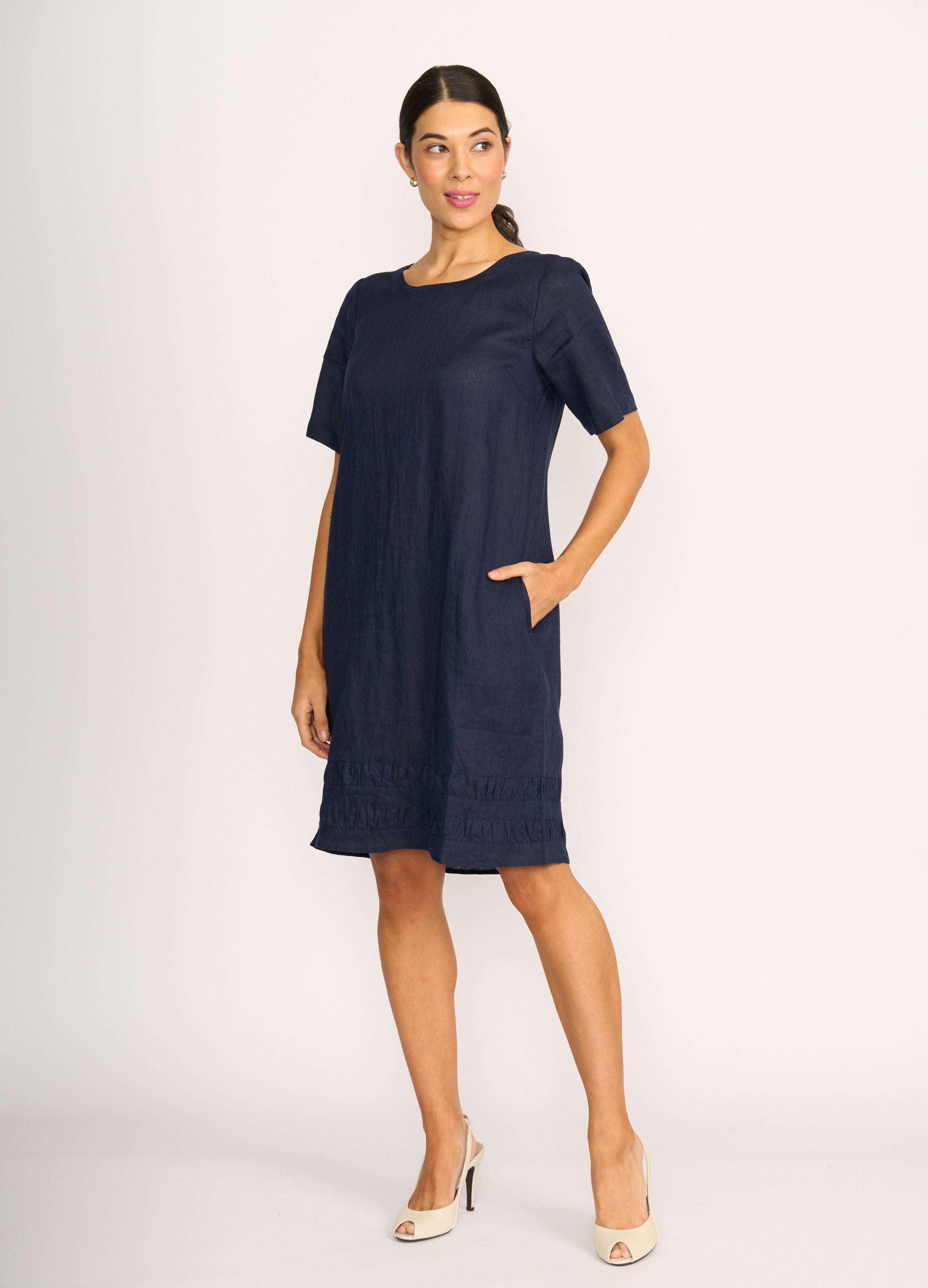 Crowd Pleaser Dress – Apt Collections