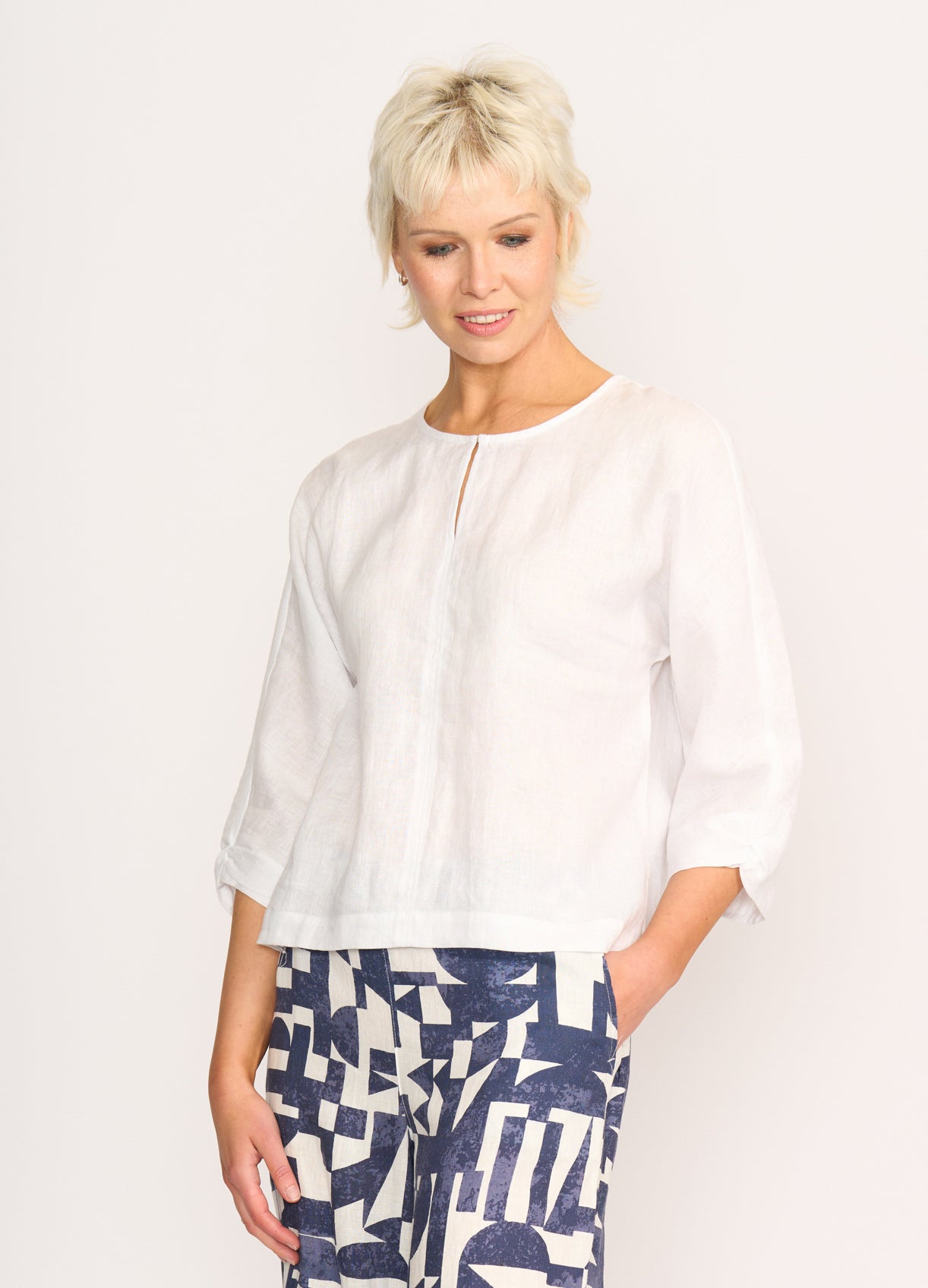 Plot Twist Top – Apt Collections